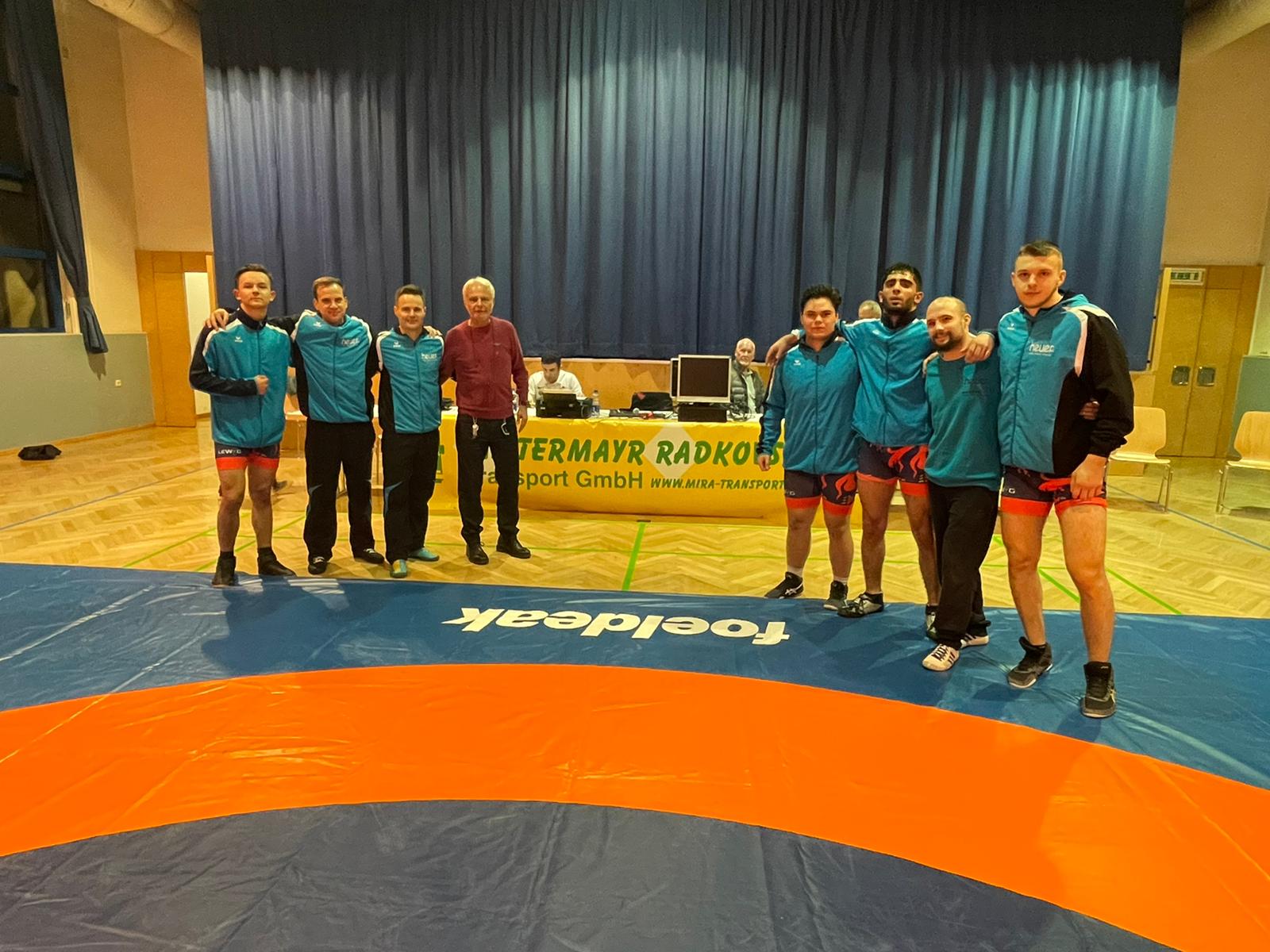 Sponsor Hermann Mittermayr zu Gast beim Ligakampf – Ringerclub Leonding